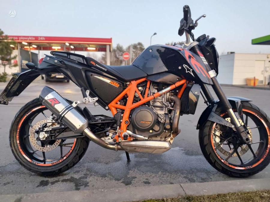 Melns KTM Duke 2013 Viļņa, ar dzinēja tilpumu 0.69 L un nobraukumu 20 tūkst. km par 3400 €, foto 1 vietnē AUTOMOTO.COM.LV
