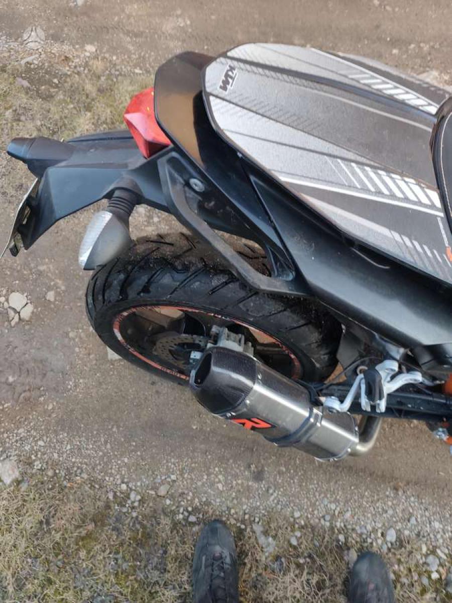 Melns KTM Duke 2013 Viļņa, ar dzinēja tilpumu 0.69 L un nobraukumu 20 tūkst. km par 3400 €, foto 5 vietnē AUTOMOTO.COM.LV