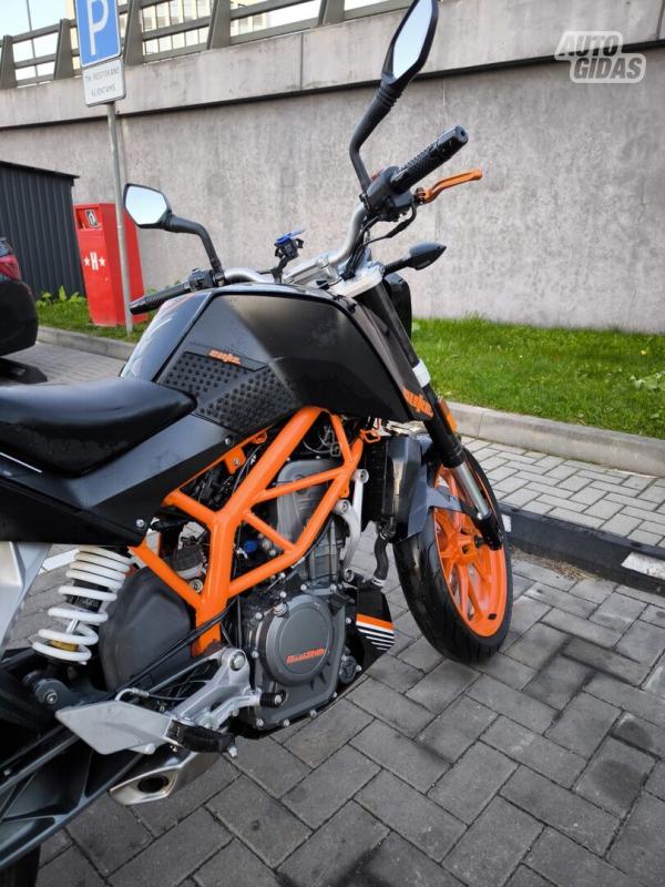 Melns KTM Duke 2014 Viļņa, ar dzinēja tilpumu 0.13 L un nobraukumu 0 tūkst. km par 3150 €, foto 1 vietnē AUTOMOTO.COM.LV