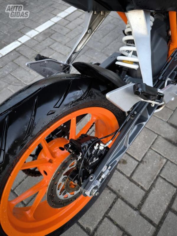 Melns KTM Duke 2014 Viļņa, ar dzinēja tilpumu 0.13 L un nobraukumu 0 tūkst. km par 3150 €, foto 9 vietnē AUTOMOTO.COM.LV
