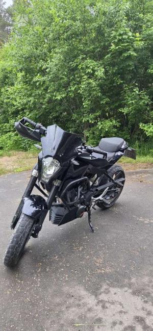 Black KTM Duke 2014 in Utena, with an engine capacity of 0.13 L and mileage of 22 thousand km for 3300 €, photo 4 on AUTOMOTO.COM.LV