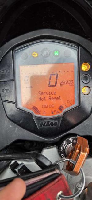 Black KTM Duke 2014 in Utena, with an engine capacity of 0.13 L and mileage of 22 thousand km for 3300 €, photo 13 on AUTOMOTO.COM.LV