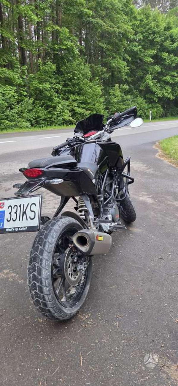 Melns KTM Duke 2014 Utena, ar dzinēja tilpumu 0.13 L un nobraukumu 22 tūkst. km par 3300 €, foto 1 vietnē AUTOMOTO.COM.LV