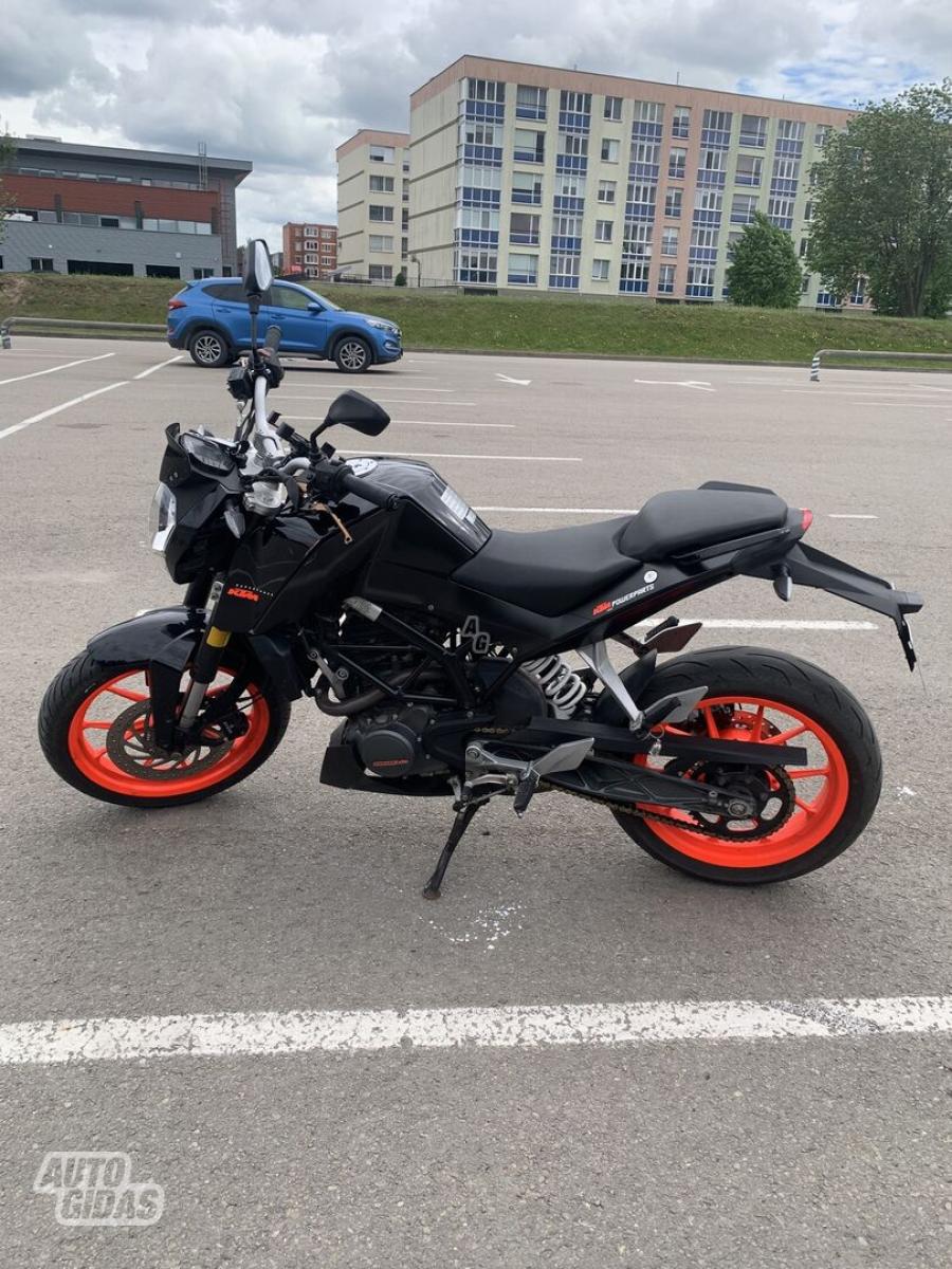Melns KTM Duke 2015 Šauļi, ar dzinēja tilpumu 0.13 L un nobraukumu 14 tūkst. km par 2050 €, foto 3 vietnē AUTOMOTO.COM.LV