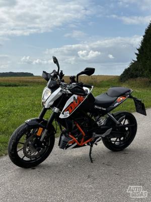 Melns KTM Duke 2015 Radviliškis, ar dzinēja tilpumu 0.13 L un nobraukumu 0 tūkst. km par 2200 €, foto  vietnē AUTOMOTO.COM.LV