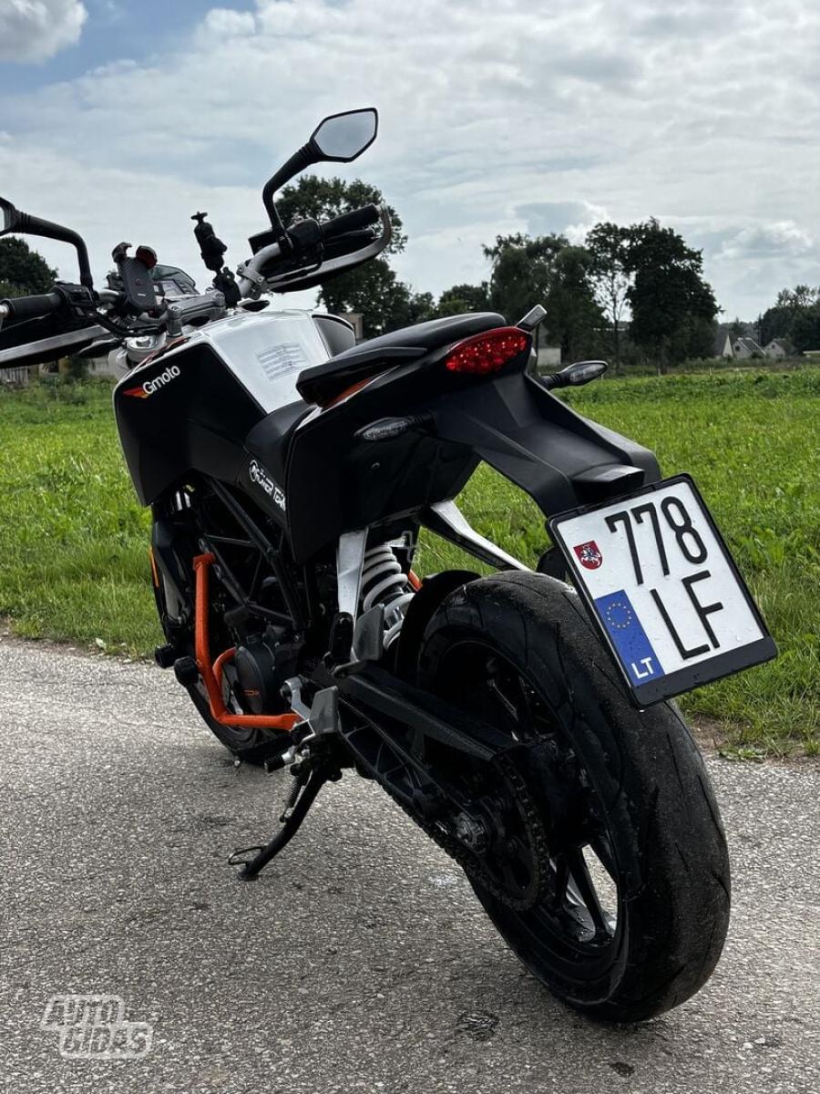 Melns KTM Duke 2015 Radviliškis, ar dzinēja tilpumu 0.13 L un nobraukumu 0 tūkst. km par 2200 €, foto 4 vietnē AUTOMOTO.COM.LV