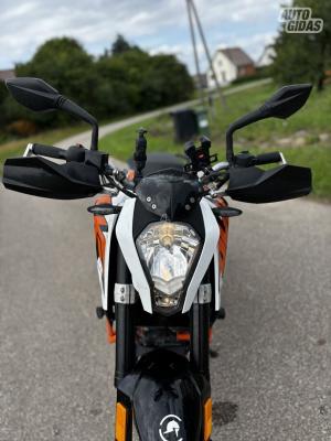 Melns KTM Duke 2015 Radviliškis, ar dzinēja tilpumu 0.13 L un nobraukumu 0 tūkst. km par 2200 €, foto 11 vietnē AUTOMOTO.COM.LV