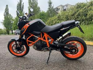 Melns KTM Duke 2018 Viļņa, ar dzinēja tilpumu 0.69 L un nobraukumu 8 tūkst. km par 4500 €, foto 9 vietnē AUTOMOTO.COM.LV