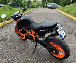 Melns KTM Duke 2018 Viļņa, ar dzinēja tilpumu 0.69 L un nobraukumu 8 tūkst. km par 4500 €, foto 10 vietnē AUTOMOTO.COM.LV