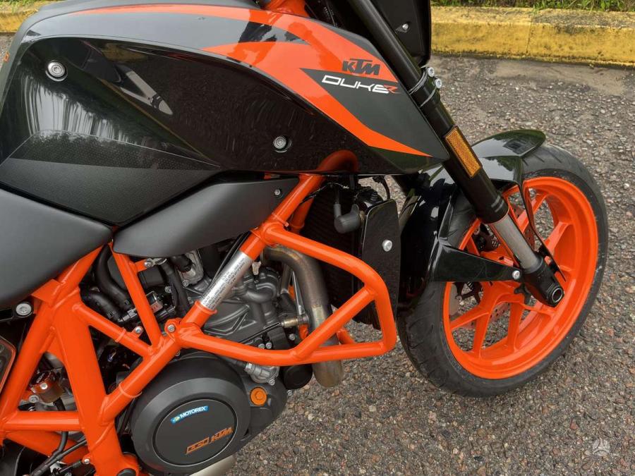 Melns KTM Duke 2018 Viļņa, ar dzinēja tilpumu 0.69 L un nobraukumu 8 tūkst. km par 4500 €, foto 12 vietnē AUTOMOTO.COM.LV
