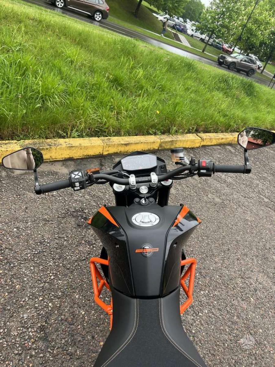 Melns KTM Duke 2018 Viļņa, ar dzinēja tilpumu 0.69 L un nobraukumu 8 tūkst. km par 4500 €, foto 15 vietnē AUTOMOTO.COM.LV
