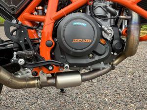 Melns KTM Duke 2018 Viļņa, ar dzinēja tilpumu 0.69 L un nobraukumu 8 tūkst. km par 4500 €, foto 16 vietnē AUTOMOTO.COM.LV