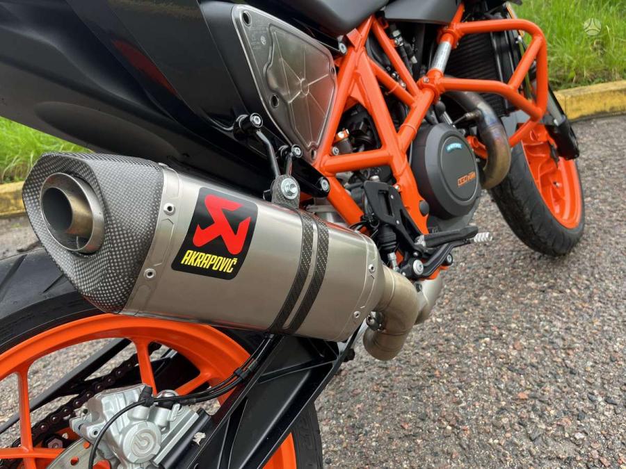 Melns KTM Duke 2018 Viļņa, ar dzinēja tilpumu 0.69 L un nobraukumu 8 tūkst. km par 4500 €, foto 20 vietnē AUTOMOTO.COM.LV