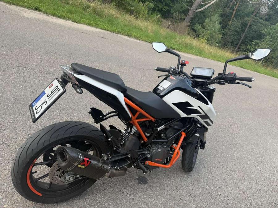 Melns KTM Duke 2019 Viļņa, ar dzinēja tilpumu 0.13 L un nobraukumu 13 tūkst. km par 4450 €, foto 5 vietnē AUTOMOTO.COM.LV
