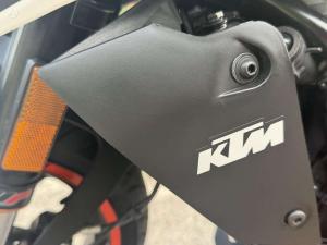Melns KTM Duke 2019 Viļņa, ar dzinēja tilpumu 0.13 L un nobraukumu 13 tūkst. km par 4450 €, foto 9 vietnē AUTOMOTO.COM.LV