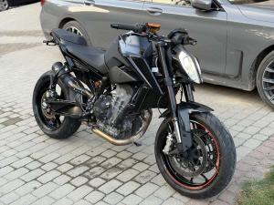 Melns KTM Duke 2020 Marijampole, ar dzinēja tilpumu 0.80 L un nobraukumu 14 tūkst. km par 5200 €, foto 3 vietnē AUTOMOTO.COM.LV