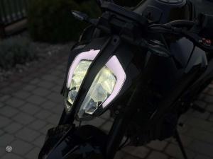 Melns KTM Duke 2020 Marijampole, ar dzinēja tilpumu 0.80 L un nobraukumu 14 tūkst. km par 5200 €, foto 9 vietnē AUTOMOTO.COM.LV
