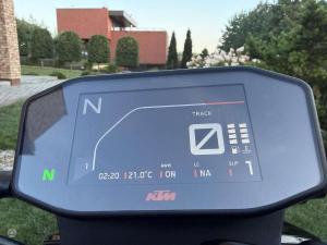Melns KTM Duke 2020 Marijampole, ar dzinēja tilpumu 0.80 L un nobraukumu 14 tūkst. km par 5200 €, foto 10 vietnē AUTOMOTO.COM.LV