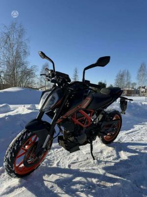 Black KTM Duke 2021 in Siauliai, with an engine capacity of 0.13 L and mileage of 5 thousand km for 2500 €, photo 6 on AUTOMOTO.COM.LV
