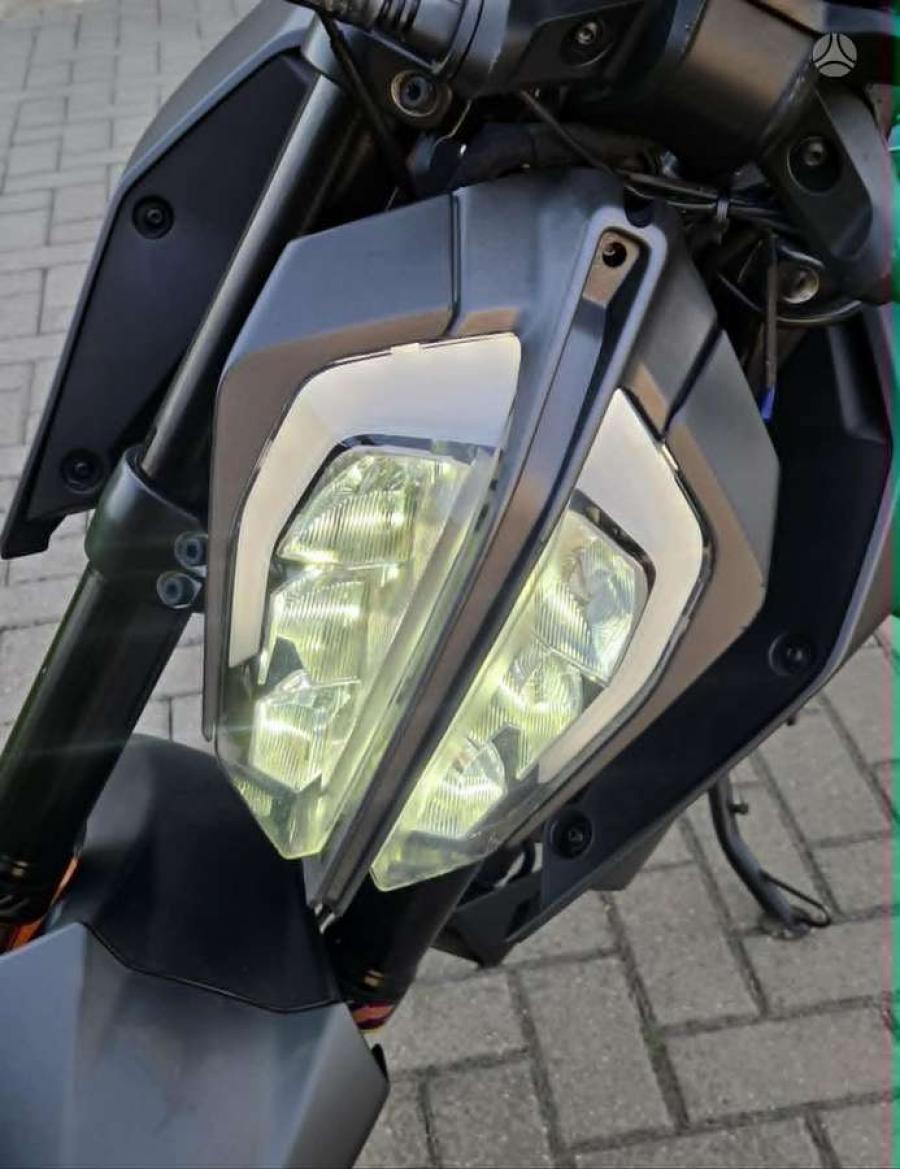 Melns KTM Duke 2022 Viļņa, ar dzinēja tilpumu 0.13 L un nobraukumu 16 tūkst. km par 2650 €, foto 5 vietnē AUTOMOTO.COM.LV