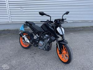 Melns KTM Duke 2025 Viļņa, ar dzinēja tilpumu 0.13 L un nobraukumu 632 tūkst. km par 5290 €, foto  vietnē AUTOMOTO.COM.LV