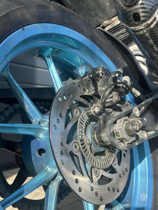 Zils KTM Duke 2019 Viļņa, ar dzinēja tilpumu 0.13 L un nobraukumu 33 tūkst. km par 2000 €, foto 8 vietnē AUTOMOTO.COM.LV