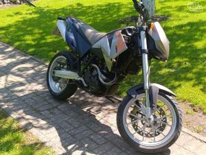 Grey KTM Duke 2002 in Klaipeda, with an engine capacity of 0.62 L and mileage of 33 thousand km for 1500 €, photo 3 on AUTOMOTO.COM.LV