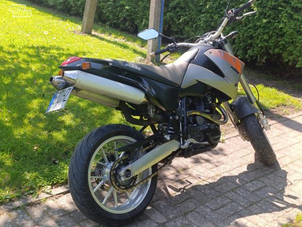 Grey KTM Duke 2002 in Klaipeda, with an engine capacity of 0.62 L and mileage of 33 thousand km for 1500 €, photo 3 on AUTOMOTO.COM.LV