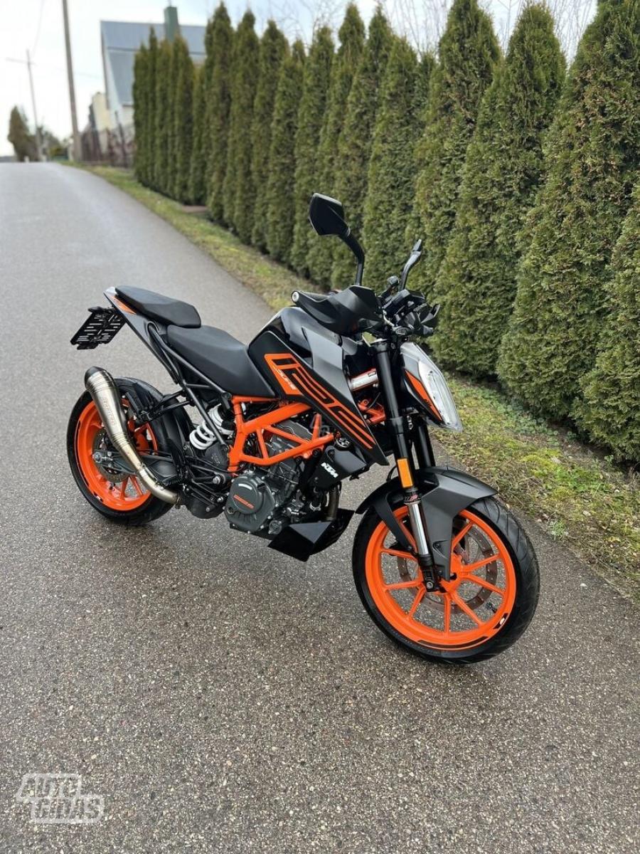Grey KTM Duke 2021 in Prienai, with an engine capacity of 0.13 L and mileage of 10 thousand km for 2850 €, photo 1 on AUTOMOTO.COM.LV