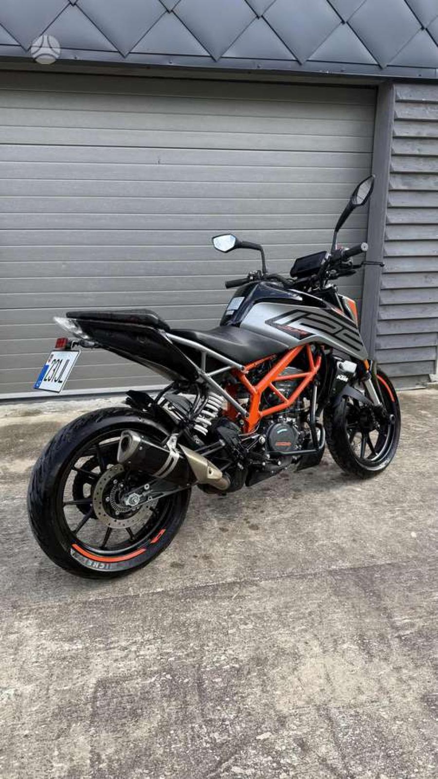 Pelēks KTM Duke 2021 Alīta, ar dzinēja tilpumu 0.13 L un nobraukumu 14 tūkst. km par 3300 €, foto 6 vietnē AUTOMOTO.COM.LV