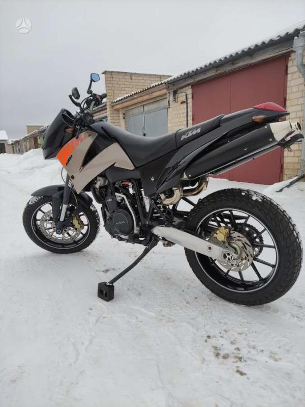 KTM Duke 2003 Zarasai, ar dzinēja tilpumu 0.64 L un nobraukumu 12 tūkst. km par 2400 €, foto 4 vietnē AUTOMOTO.COM.LV