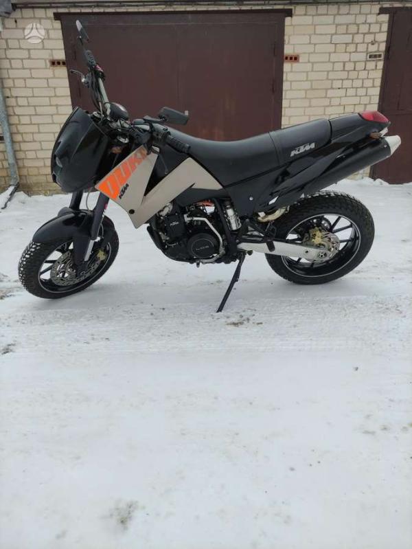 KTM Duke 2003 Zarasai, ar dzinēja tilpumu 0.64 L un nobraukumu 12 tūkst. km par 2400 €, foto 5 vietnē AUTOMOTO.COM.LV