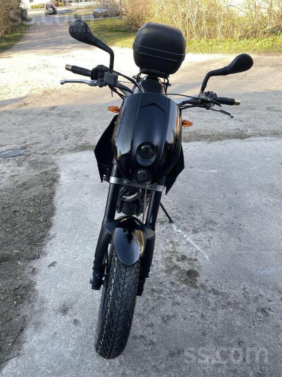 KTM Duke 2005 in Riga, with an engine capacity of 0.63 L and mileage of 0 thousand km for 2200 €, photo 4 on AUTOMOTO.COM.LV