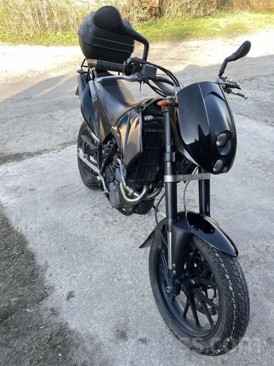 KTM Duke 2005 in Riga, with an engine capacity of 0.63 L and mileage of 0 thousand km for 2200 €, photo 6 on AUTOMOTO.COM.LV