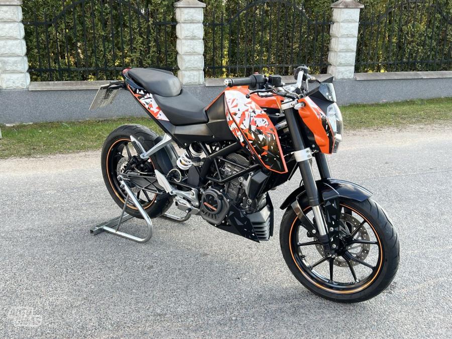 KTM Duke 2011 in Vilnius, with an engine capacity of 0.13 L and mileage of 31 thousand km for 1550 €, photo 1 on AUTOMOTO.COM.LV