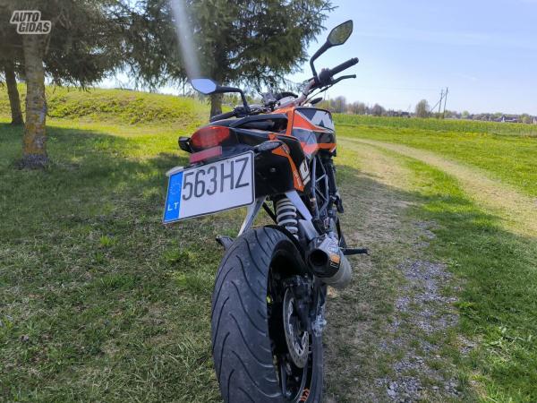 KTM Duke 2011 in Marijampole, with an engine capacity of 0.13 L and mileage of 28 thousand km for 1300 €, photo 3 on AUTOMOTO.COM.LV
