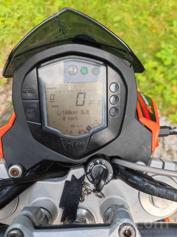 KTM Duke 2011 Rīga, ar dzinēja tilpumu 0.13 L un nobraukumu 0 tūkst. km par 2200 €, foto 8 vietnē AUTOMOTO.COM.LV