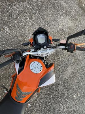 KTM Duke 2012 in Jelgava, with an engine capacity of 0.13 L and mileage of 0 thousand km for 9650 €, photo 3 on AUTOMOTO.COM.LV