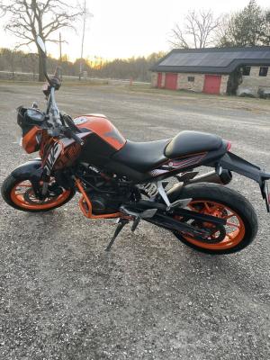 KTM Duke 2012 in Jelgava, with an engine capacity of 0.13 L and mileage of 0 thousand km for 9650 €, photo 6 on AUTOMOTO.COM.LV