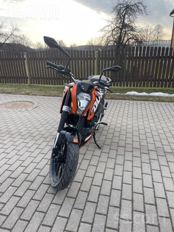 KTM Duke 2012 Valmiera, ar dzinēja tilpumu 0.13 L un nobraukumu 0 tūkst. km par 2250 €, foto 2 vietnē AUTOMOTO.COM.LV