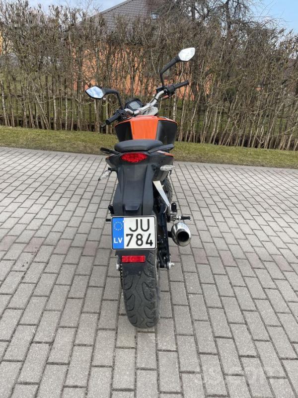 KTM Duke 2012 Valmiera, ar dzinēja tilpumu 0.13 L un nobraukumu 0 tūkst. km par 2250 €, foto 4 vietnē AUTOMOTO.COM.LV