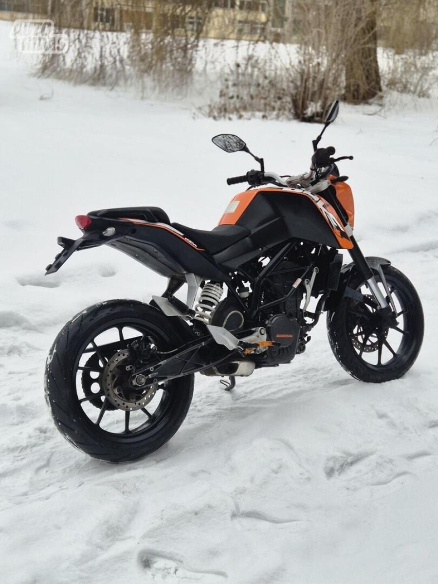 KTM Duke 2012 in Prienai, with an engine capacity of 0.13 L and mileage of 27 thousand km for 1330 €, photo 3 on AUTOMOTO.COM.LV