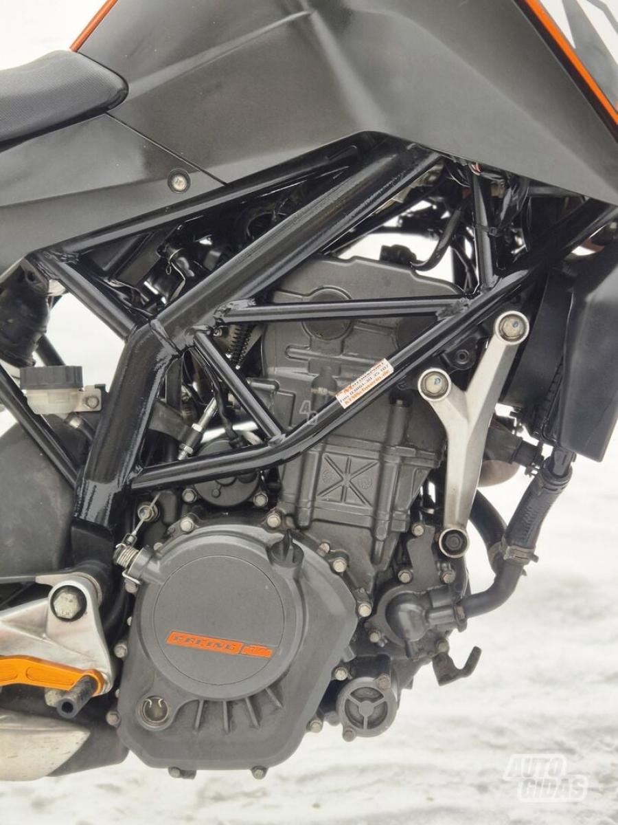 KTM Duke 2012 in Prienai, with an engine capacity of 0.13 L and mileage of 27 thousand km for 1330 €, photo 9 on AUTOMOTO.COM.LV
