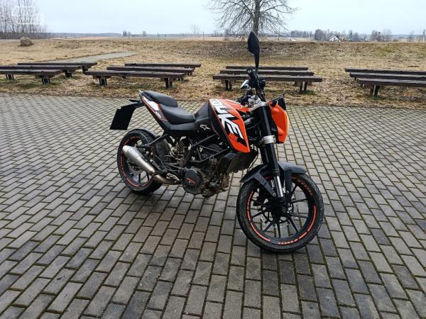 KTM Duke 2012 in Mazeikiai, with an engine capacity of 0.12 L and mileage of 24 thousand km for 1600 €, photo 5 on AUTOMOTO.COM.LV