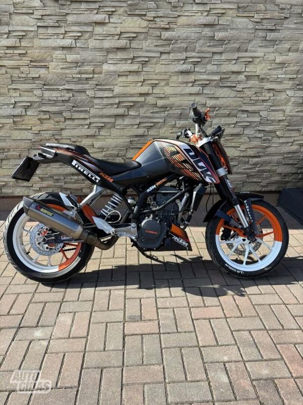 KTM Duke 2012 Šauļi, ar dzinēja tilpumu 0.13 L un nobraukumu 19 tūkst. km par 2100 €, foto 1 vietnē AUTOMOTO.COM.LV