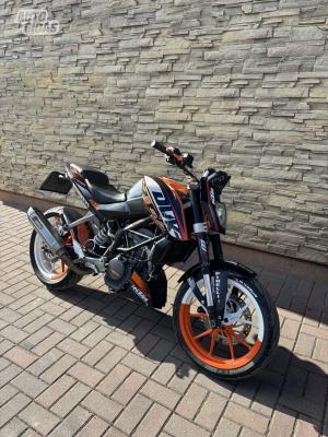 KTM Duke 2012 Šauļi, ar dzinēja tilpumu 0.13 L un nobraukumu 19 tūkst. km par 2100 €, foto 4 vietnē AUTOMOTO.COM.LV