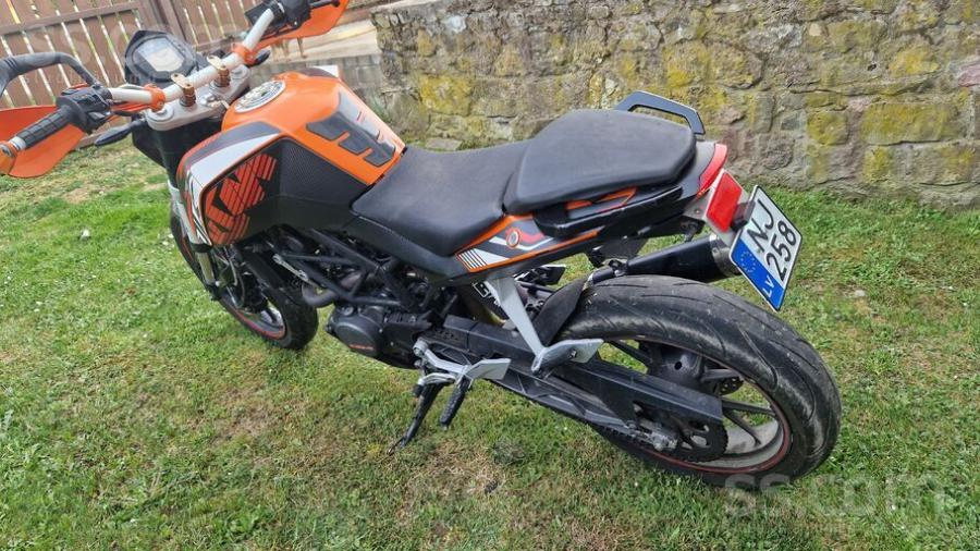 KTM Duke 2012 in Riga, with an engine capacity of 0.13 L and mileage of 0 thousand km for 2150 €, photo 5 on AUTOMOTO.COM.LV