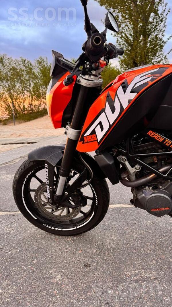 KTM Duke 2012 in Riga, with an engine capacity of 0.13 L and mileage of 0 thousand km for 2299 €, photo 1 on AUTOMOTO.COM.LV