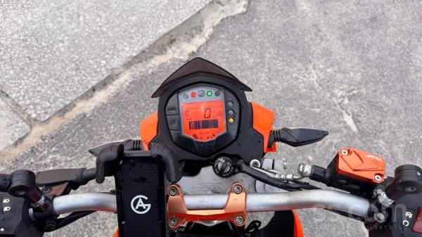 KTM Duke 2012 in Riga, with an engine capacity of 0.13 L and mileage of 0 thousand km for 2299 €, photo 4 on AUTOMOTO.COM.LV