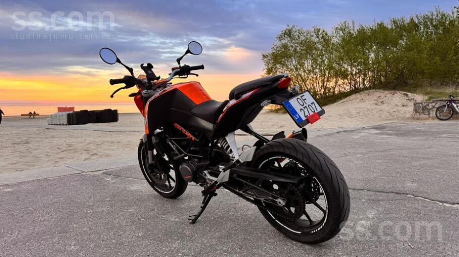 KTM Duke 2012 Rīga, ar dzinēja tilpumu 0.13 L un nobraukumu 0 tūkst. km par 2299 €, foto 10 vietnē AUTOMOTO.COM.LV